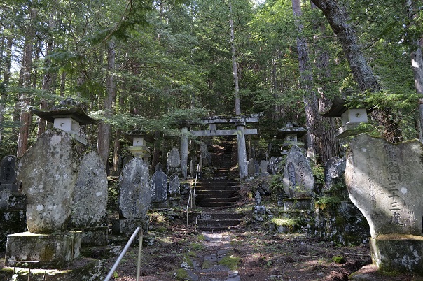 王滝口登山道コース｜KISO ONTAKE SLOW TRIP〜E-BIKEで巡る霊峰〜 produced by YAMAP